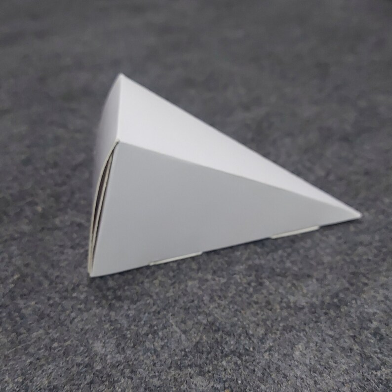 Pyramid Box SVG - Triangle Gift Box SVG- Wedding Favor Box SVG - Party ...