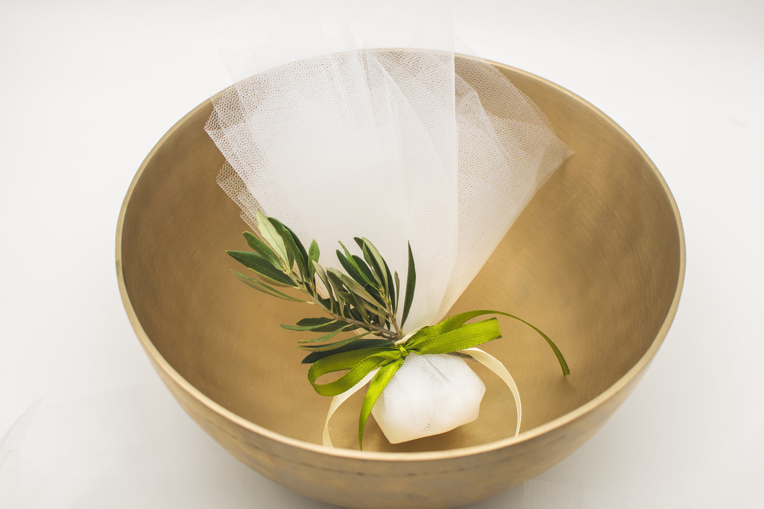 OLIVE WEDDING FAVORS Tulle Bomboniere, Olive Branch Favors, Edible ...