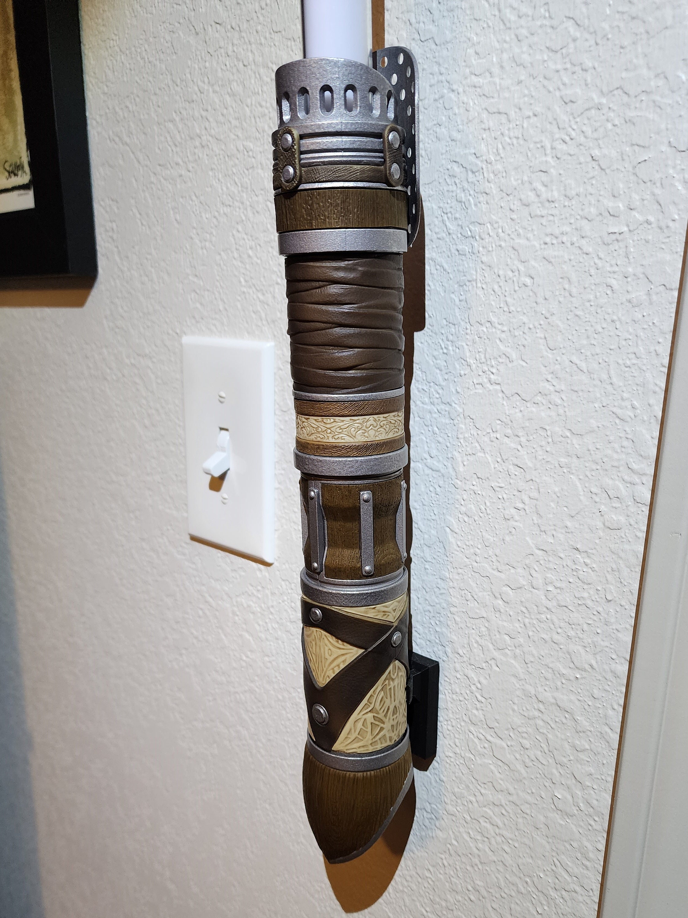 Lightsaber Vertical Wall Mount - One Piece Minimalist - Etsy
