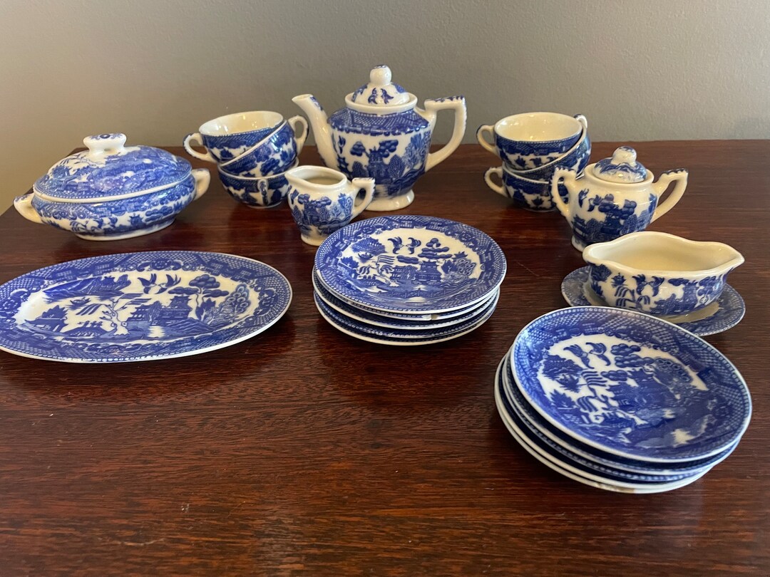 Blue Willow Child's Tea Set Made in Japan - Etsy