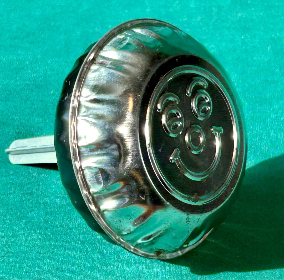 Vintage Round Smiley Face Noisemaker Rattle Silver Black & Gray 3 3/4 X ...