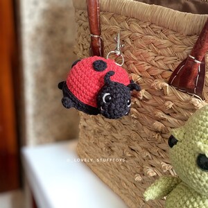 Ladybird Keychain Crochet Pattern Amigurumi Keyring, Backpack Amigurumi ...
