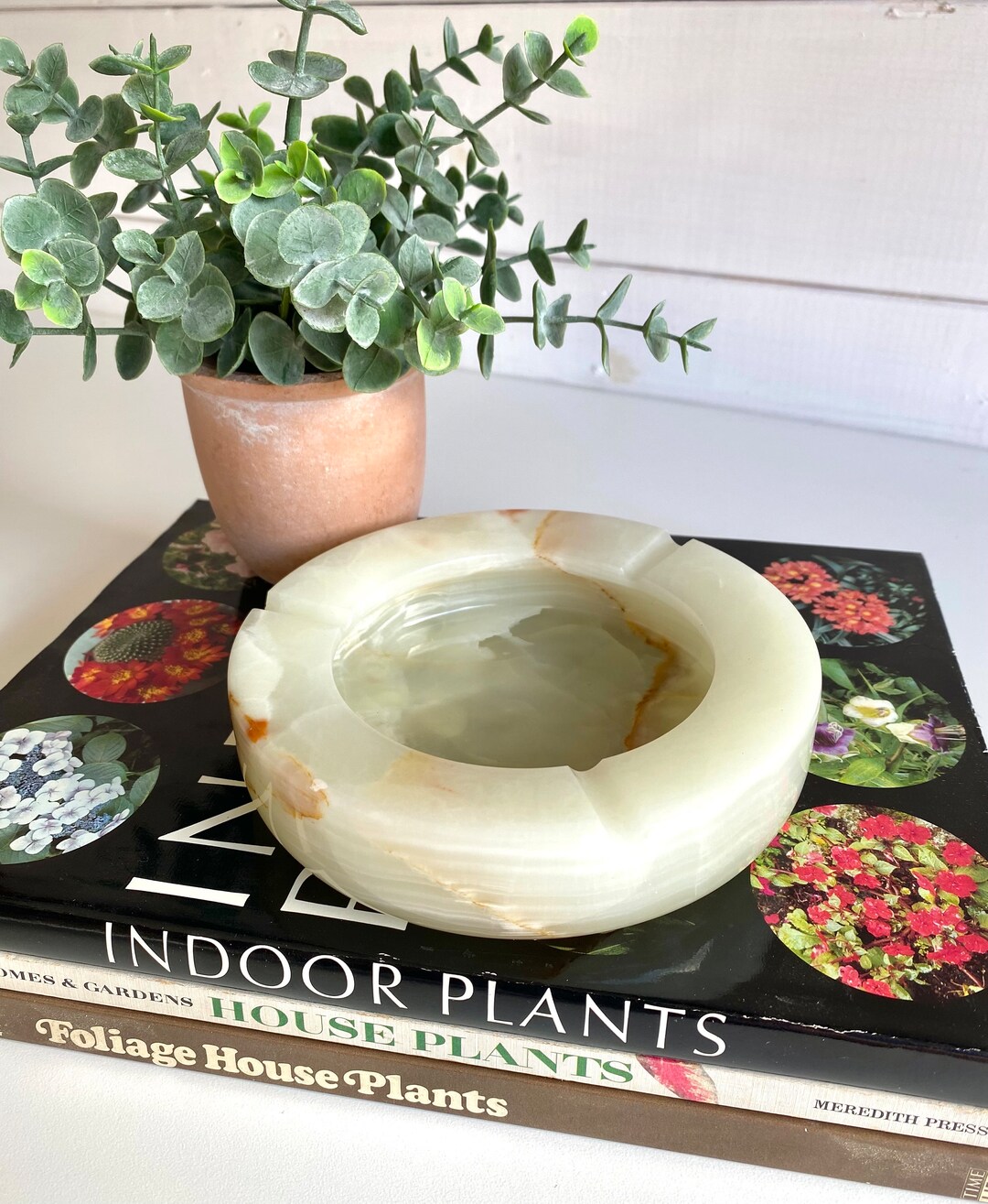 Vintage Circular White Marble Ashtray | Smooth Stone | Tobacciana ...