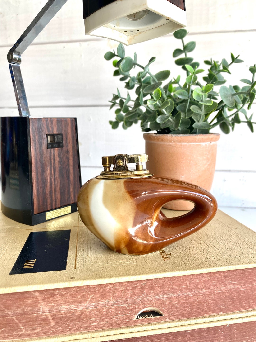 Vintage Genie Style Cream/white Brown Glaze Table Lighter | BMP ...