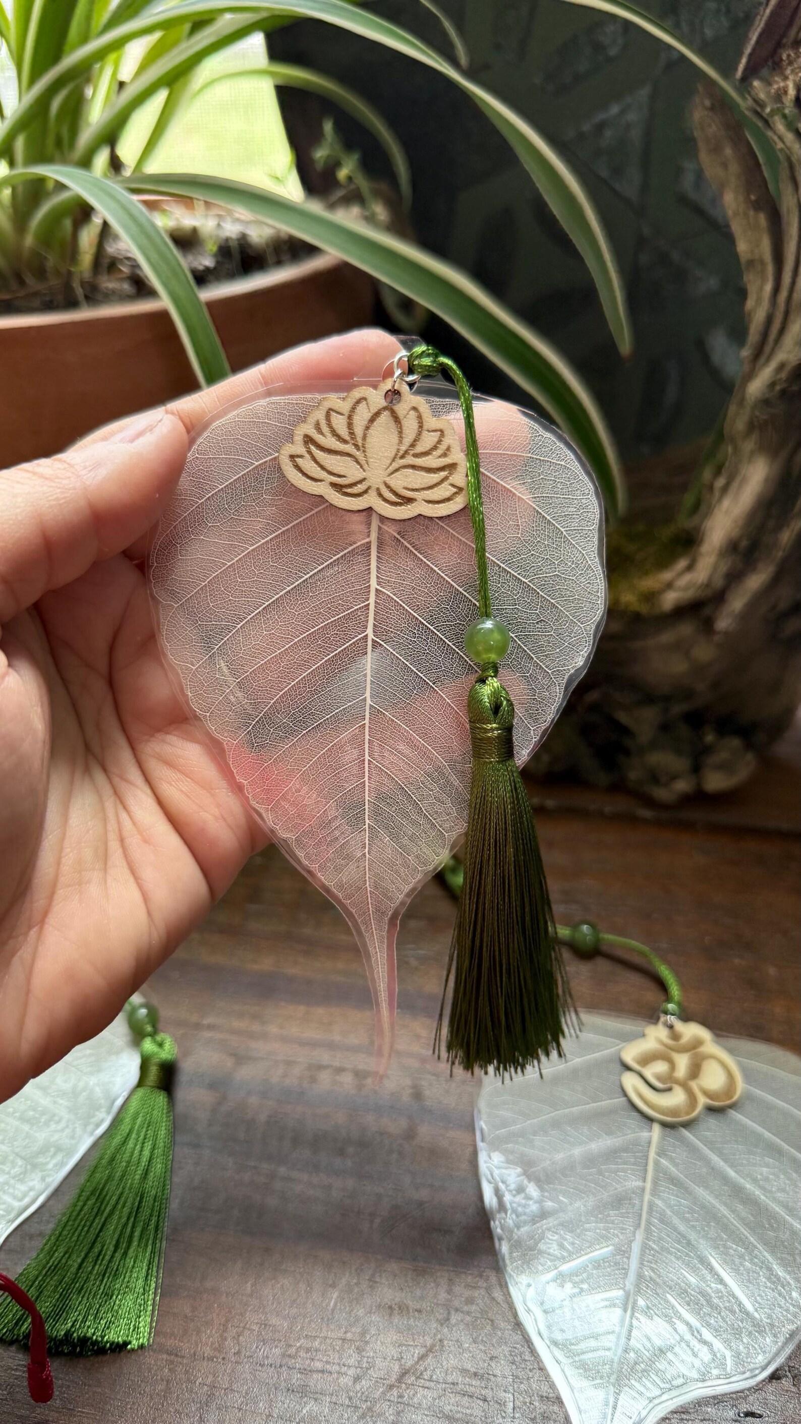 Bodhi Leaf Bookmark: Wooden Buddha, Lotus, or Om Charm - Etsy