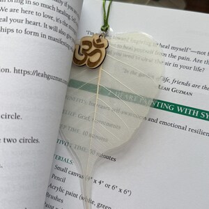 Bodhi Leaf Bookmark: Wooden Buddha, Lotus, or Om Charm - Etsy