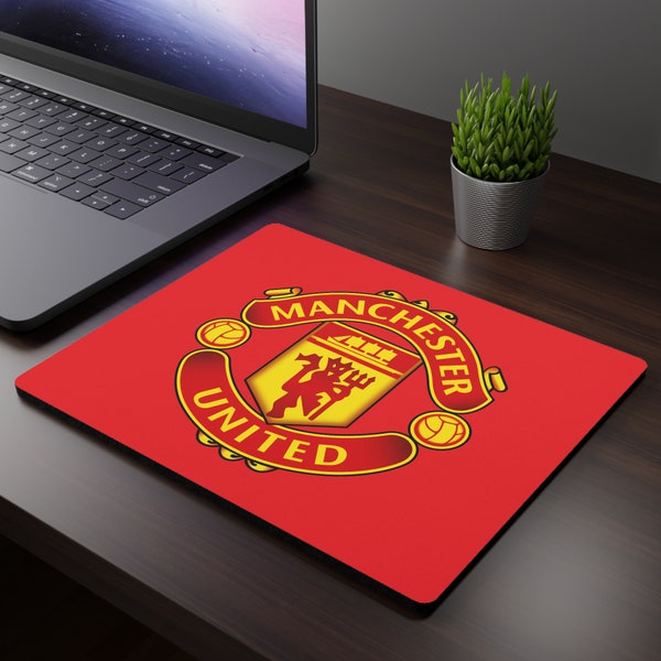 Manchester United Mousepad - Etsy UK