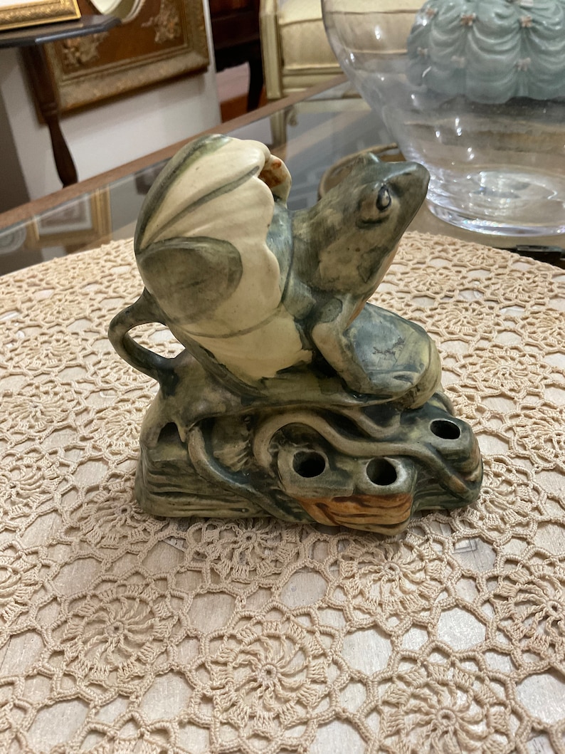 Weller Pottery Frog in Lotus Blossom Muskota Pattern Circa. 1917 - 1922 ...