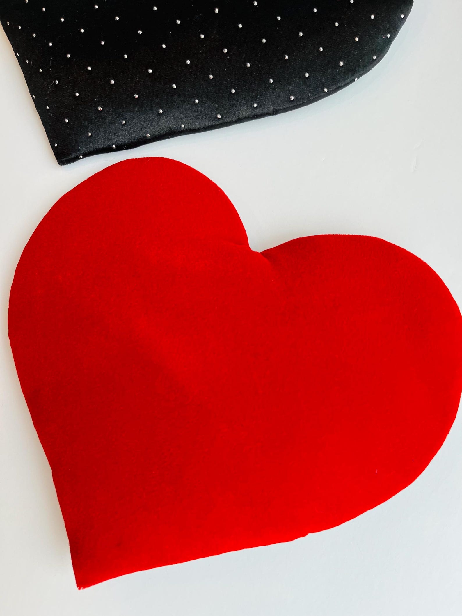 Set of 2 Velvet Hearts, Black & Red Valentine Wreath Attachment, Pair ...