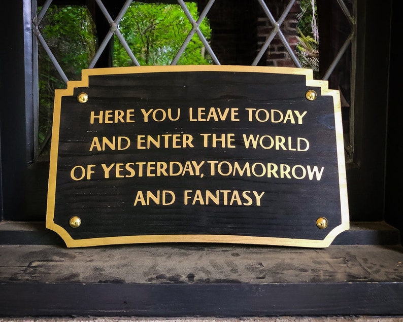 Disneyland Welcome Sign Solid Wood and Paint - Etsy