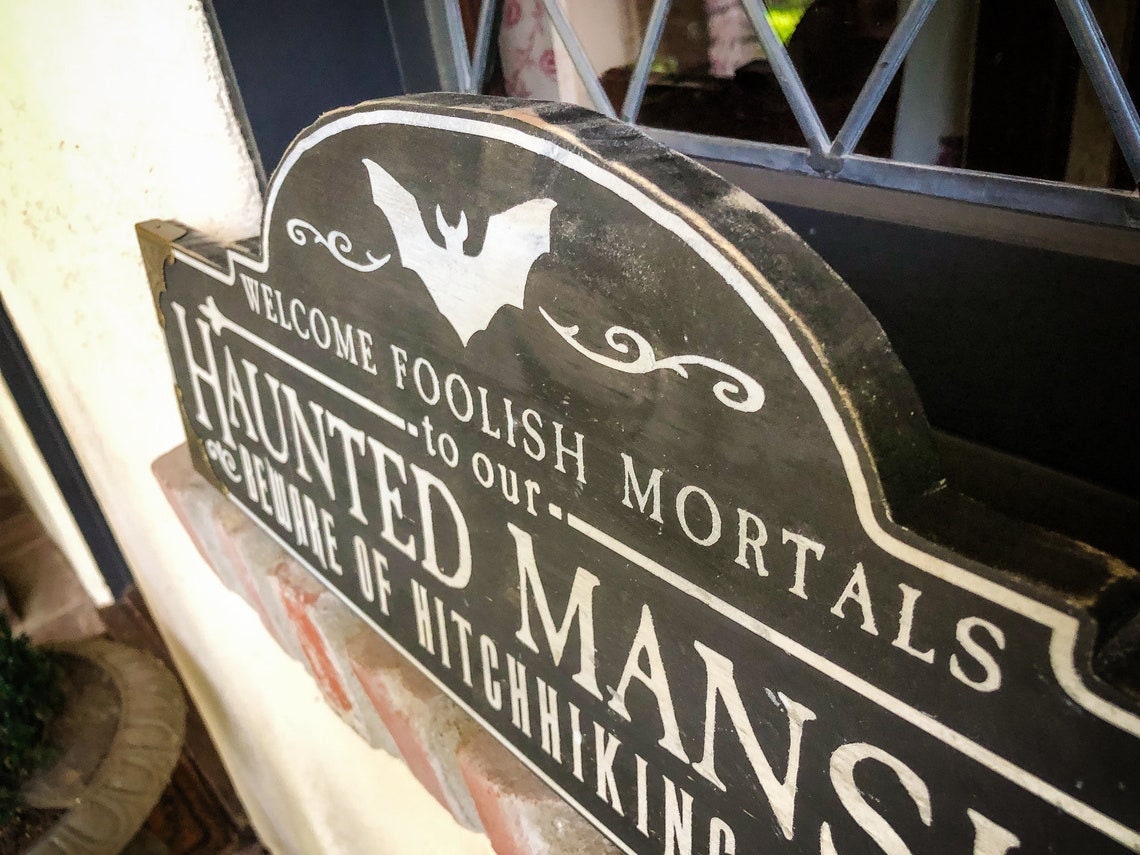 Haunted Mansion Hitchhiking Ghosts Sign, Rustic Wood Welcome Decor ...