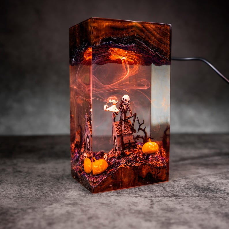 Pennywise Horror Resin Lamp, Spooky Handmade Decor, Pumpkin Epoxy Light ...
