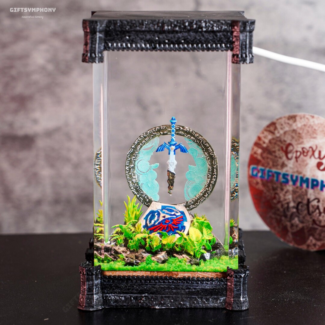 TOTK Master Sword and Shield Resin Night Light - Li.nk Zel.da Resin ...