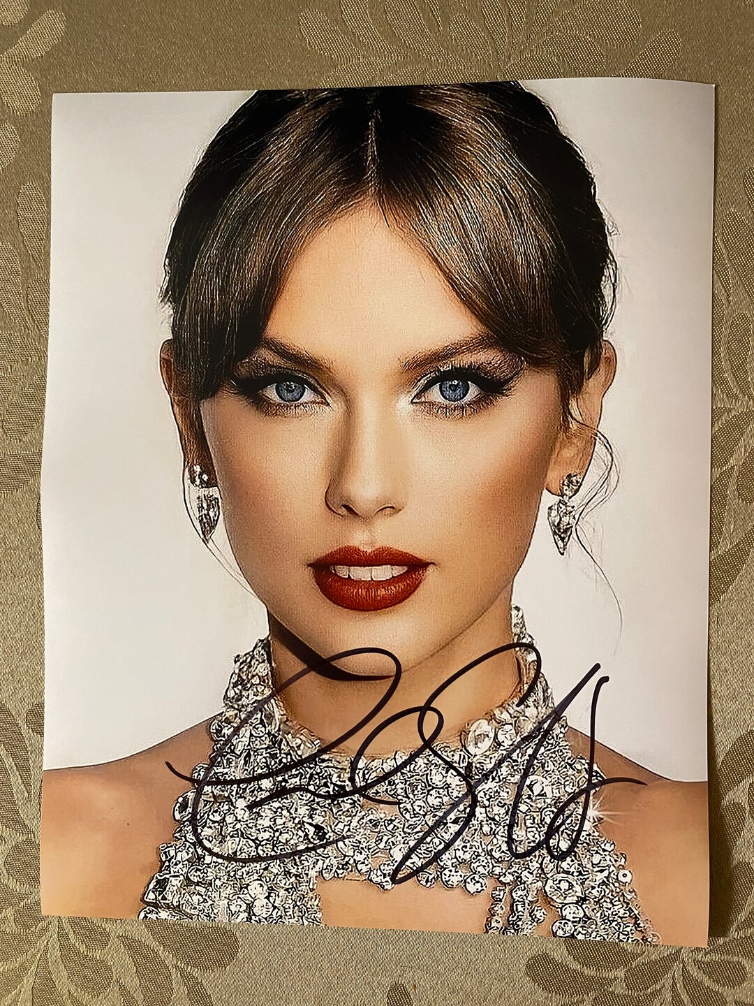 Taylor Swift Hand Signed 8x10 Photo With COA - Etsy