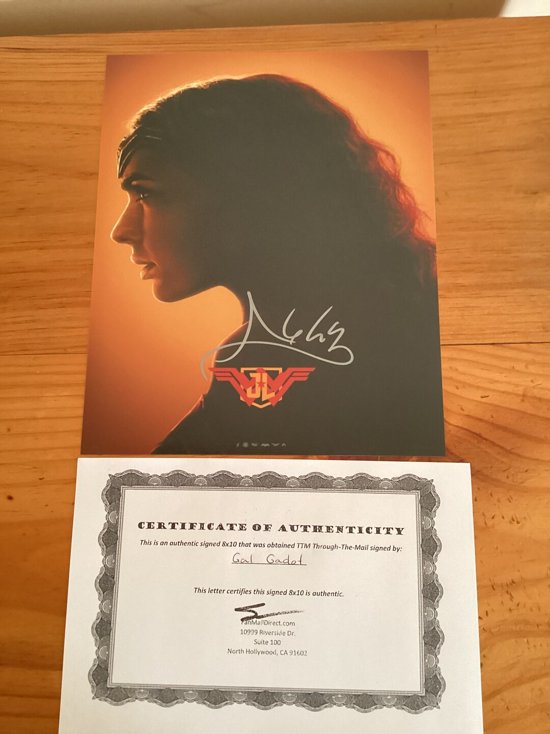 Gal Gadot Wonder Woman Hand Signed 8x10 Photo With COA - Etsy