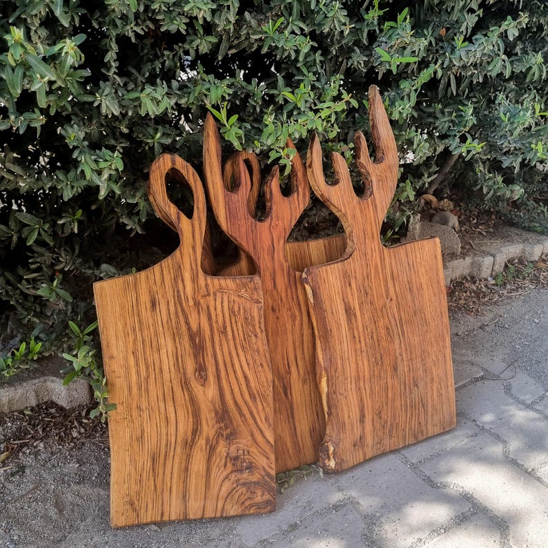 Rustic Live Edge Cutting Board: Handmade Farmhouse Kitchen Housewarming ...