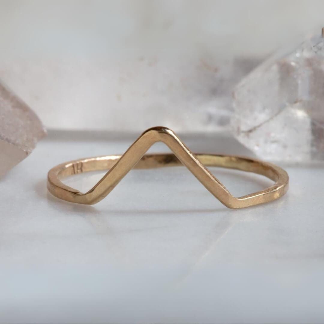 Handmade V Shaped Wedding Band, Triangle Wedding Ring, Chevron V Ring ...