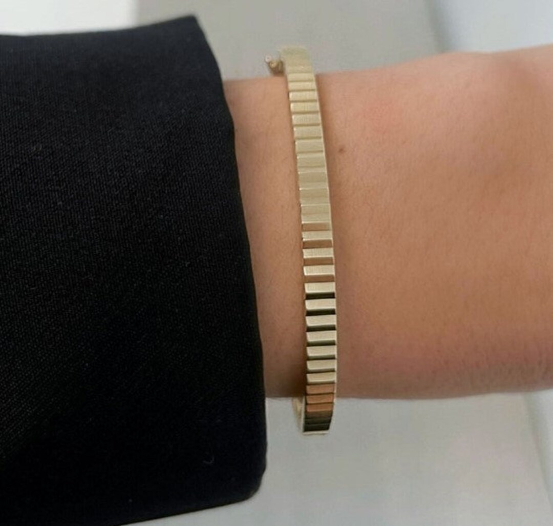 14K Solid Gold Fluted Wedding Bangle, Unique Daily Wear Women Jewelry ...
