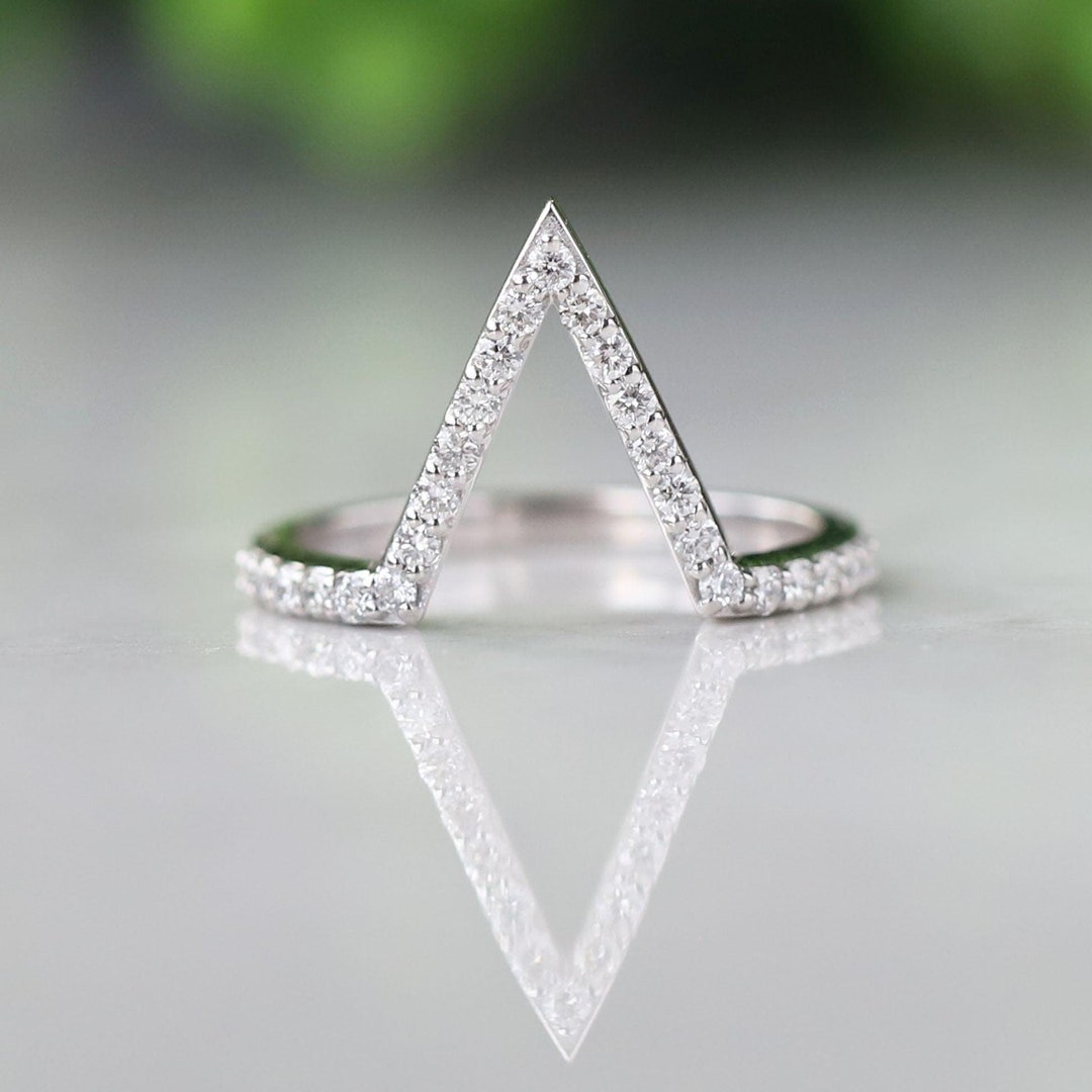 14k Gold Curved Wedding Ring, Solid Gold Royal Curve Ring, Dainty V ...