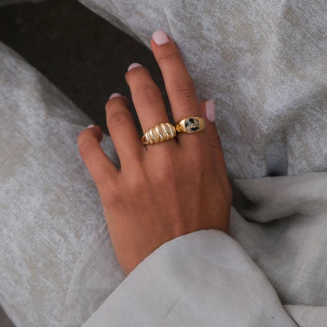 14K Gold Ribbed Dome Ring, Ribbed Gold Marriage Ring, Yellow Gold Thick ...