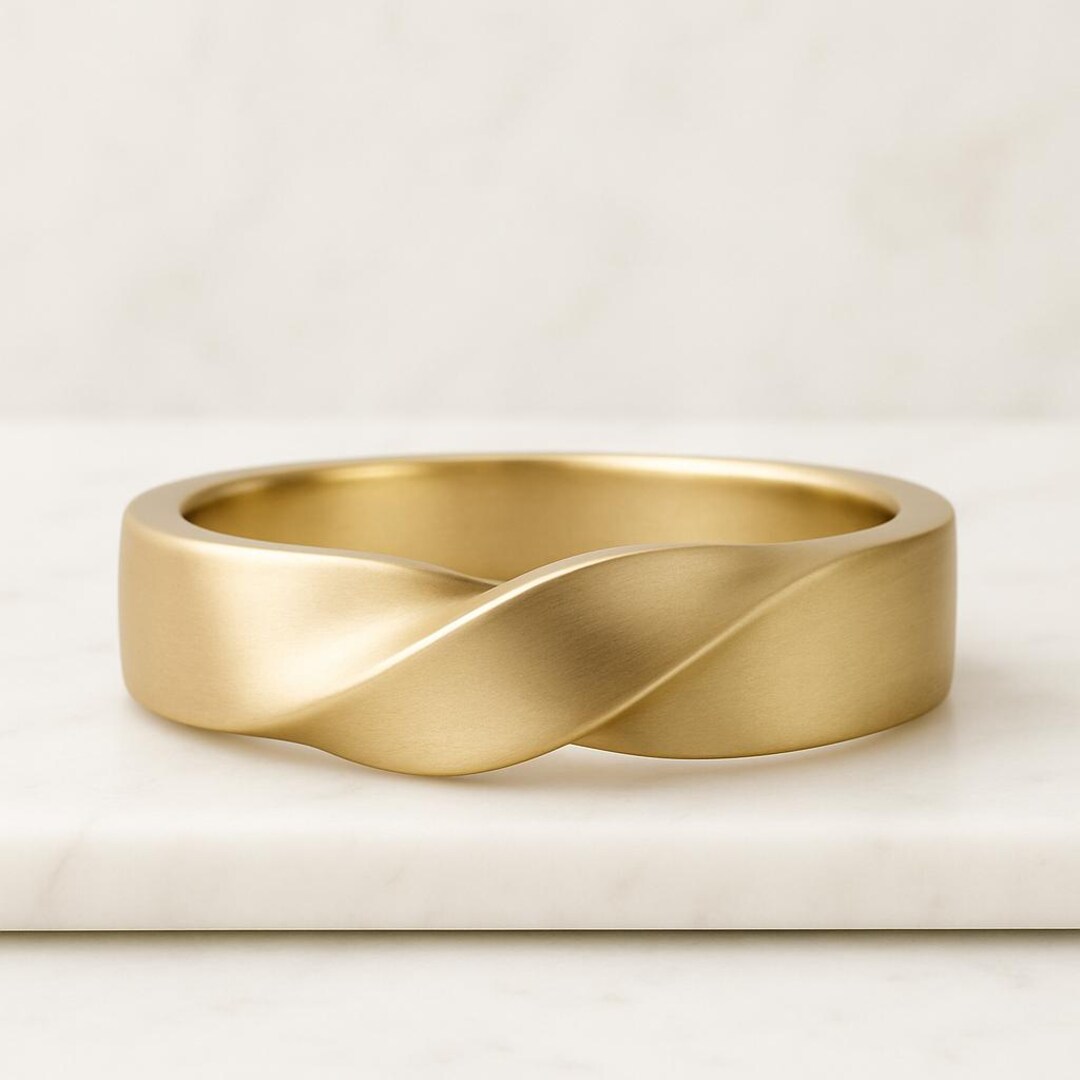 14k Gold Mobius Twist Wedding Band, Simple Anniversary Ring - Etsy