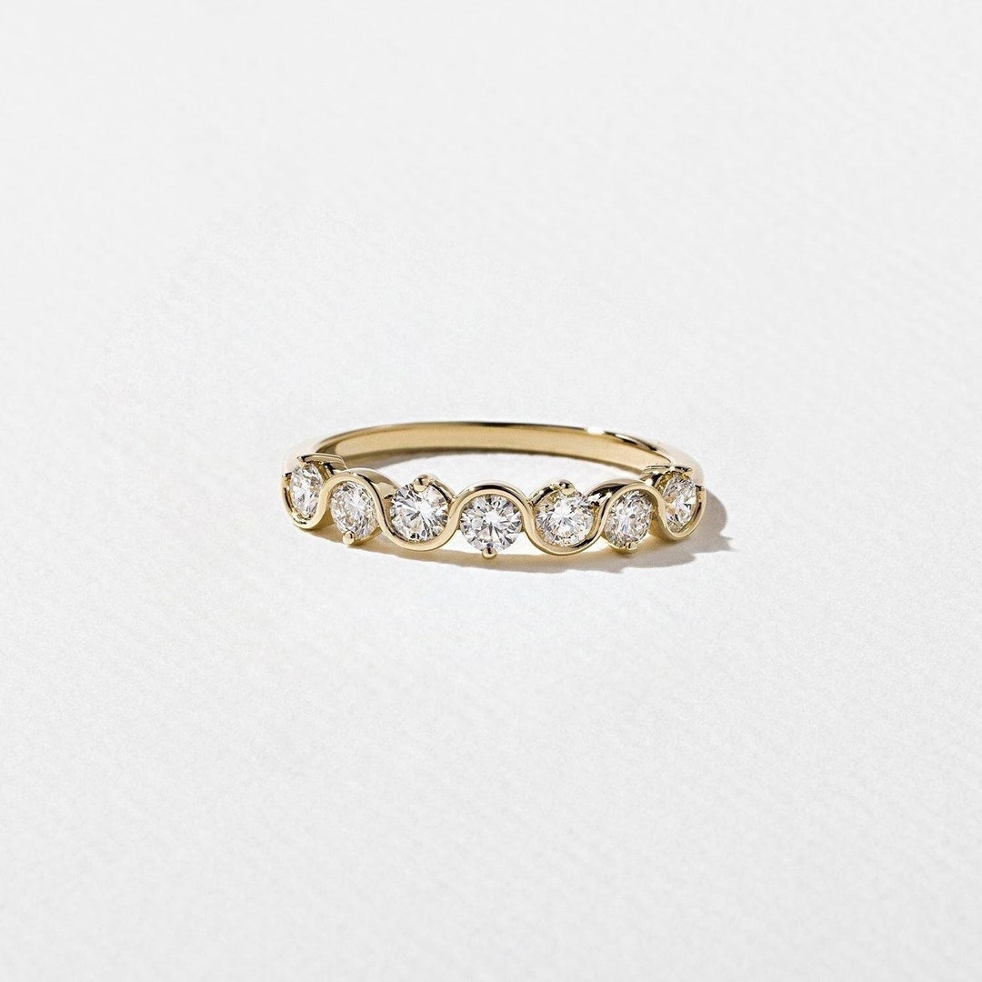 Round Lab Grown Diamond Band, 10K Yellow Gold Wavy Band, 7 Stone Band ...