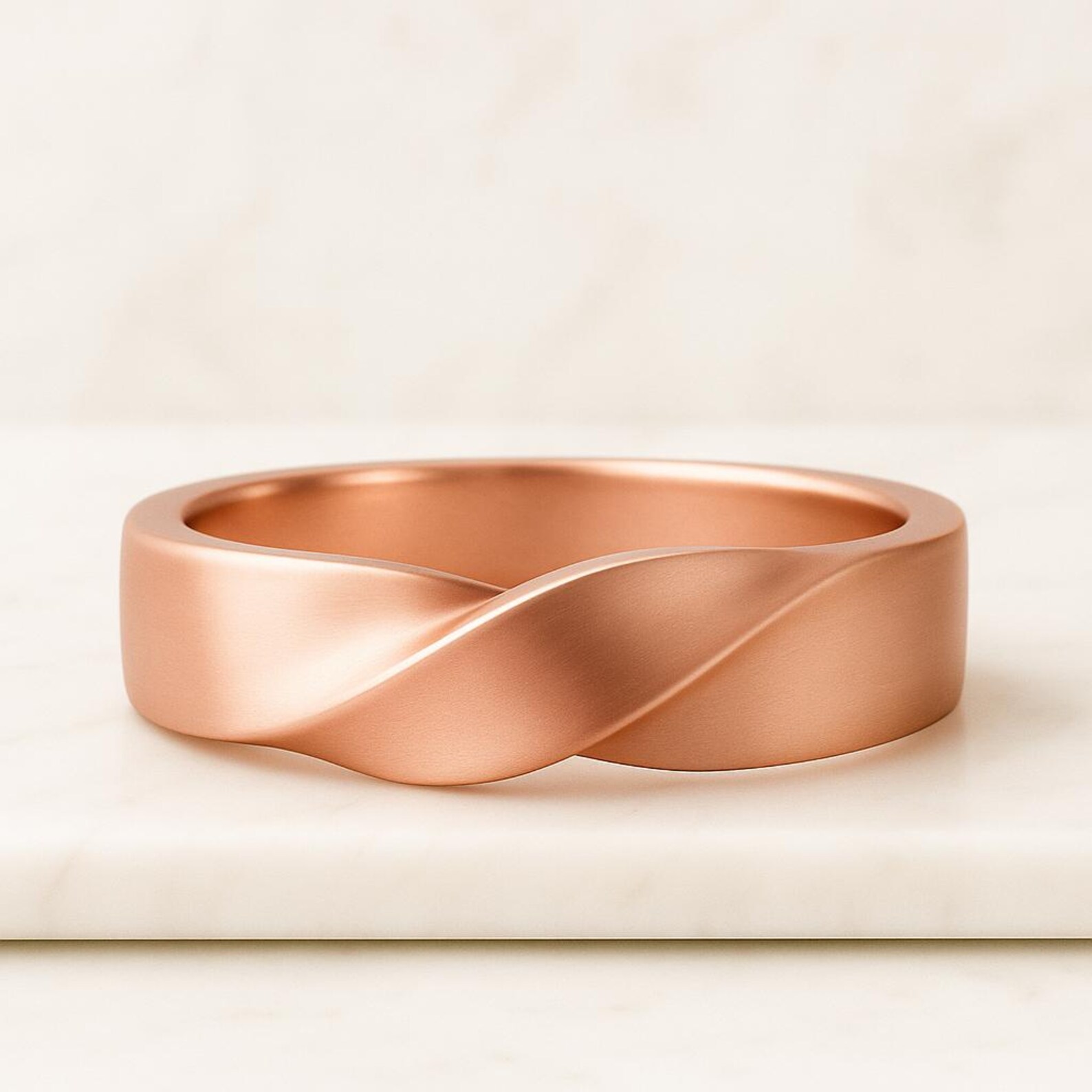 14k Gold Mobius Twist Wedding Band, Simple Anniversary Ring - Etsy