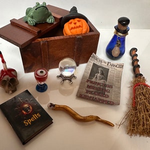 1:12 Scale Witch Chest Set Haunted Library Creepy Spell Book Mini Magic ...