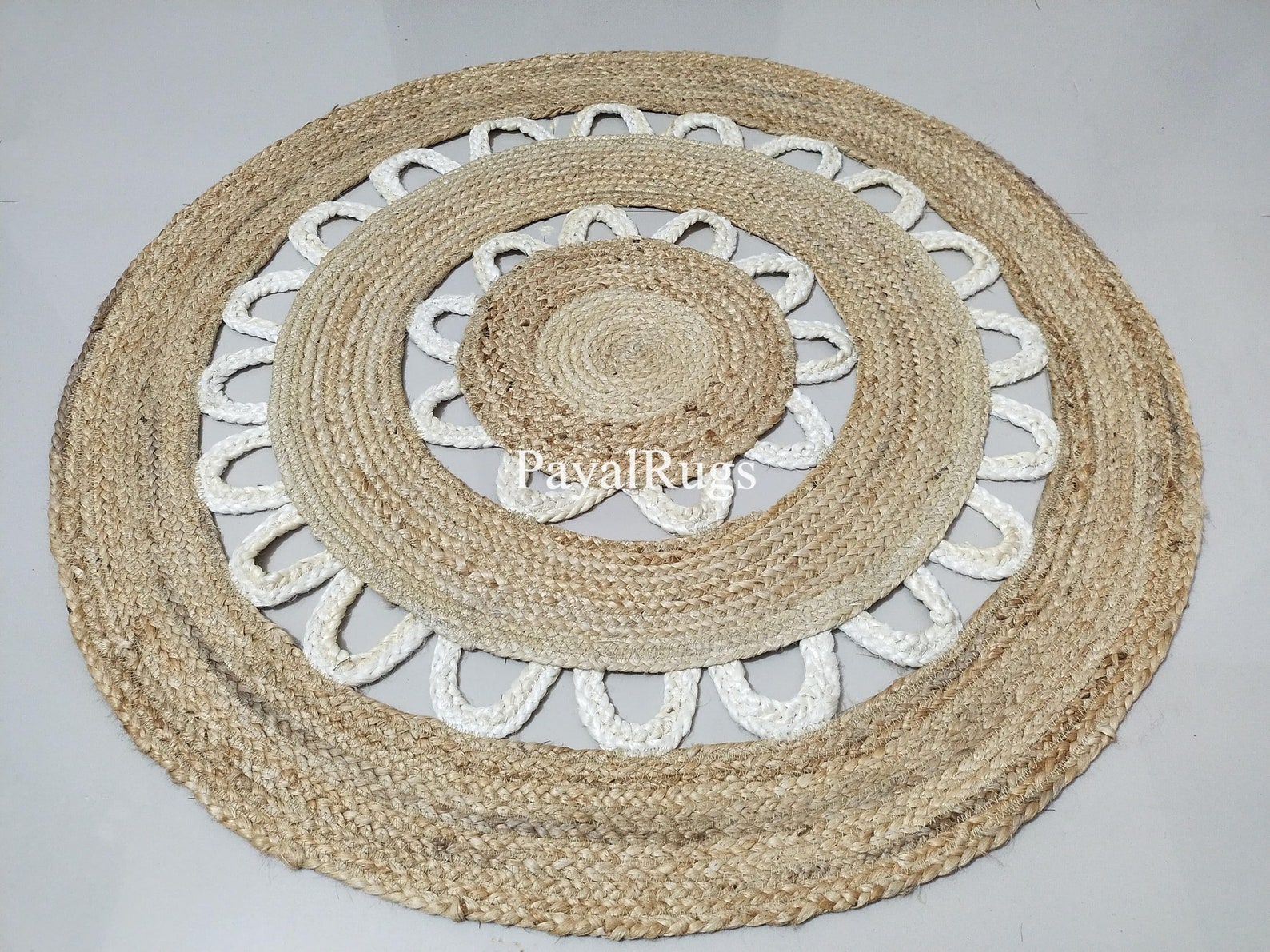 2X2 3X3 4X4 6X6 7X7 8X8 Feet Round Rug Natural Round Rug Scalloped ...