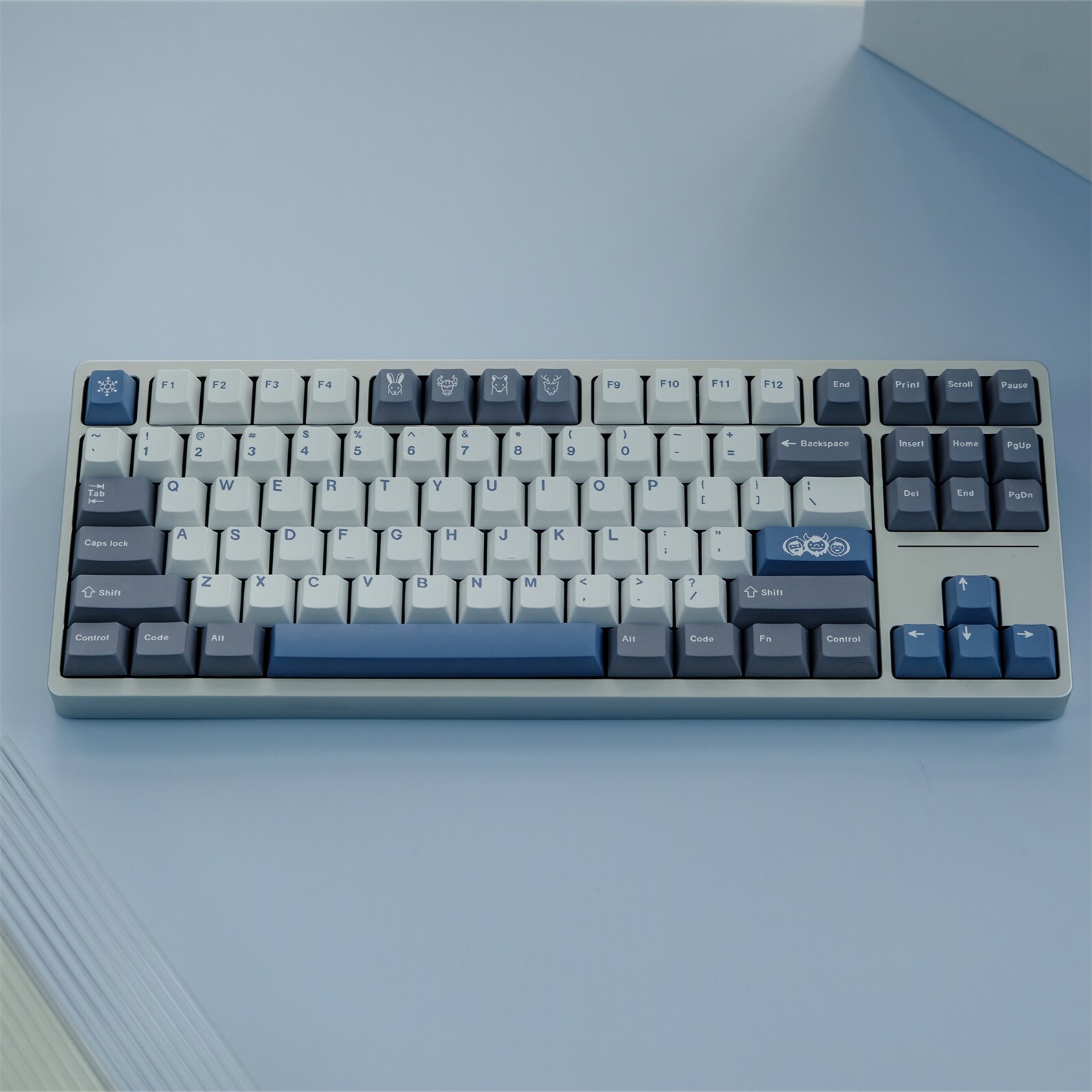 GMK Arctic Keycaps | Cherry Profile Keycaps Set | PBT Material ...