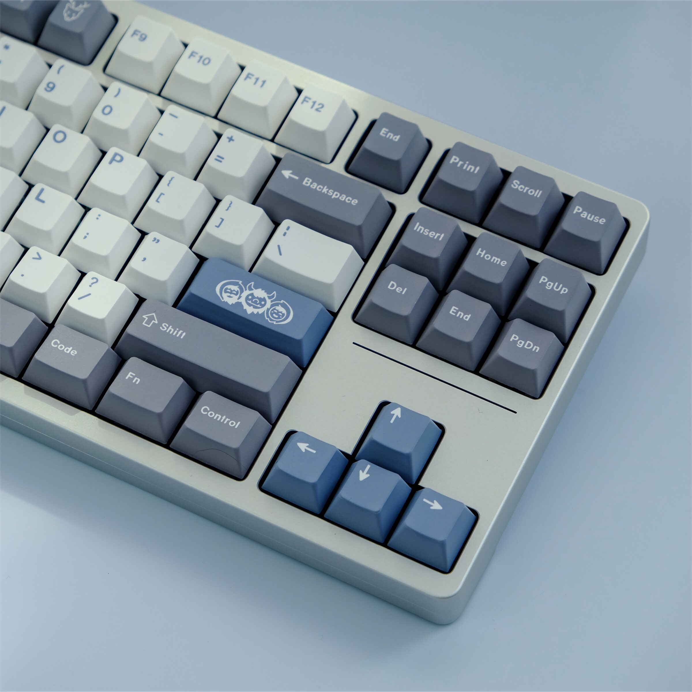 GMK Arctic Keycaps | Cherry Profile Keycaps Set | PBT Material ...