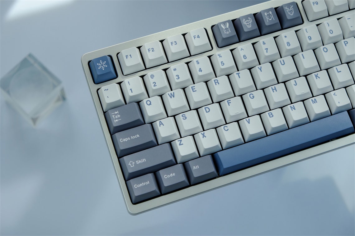 GMK Arctic Keycaps | Cherry Profile Keycaps Set | PBT Material ...