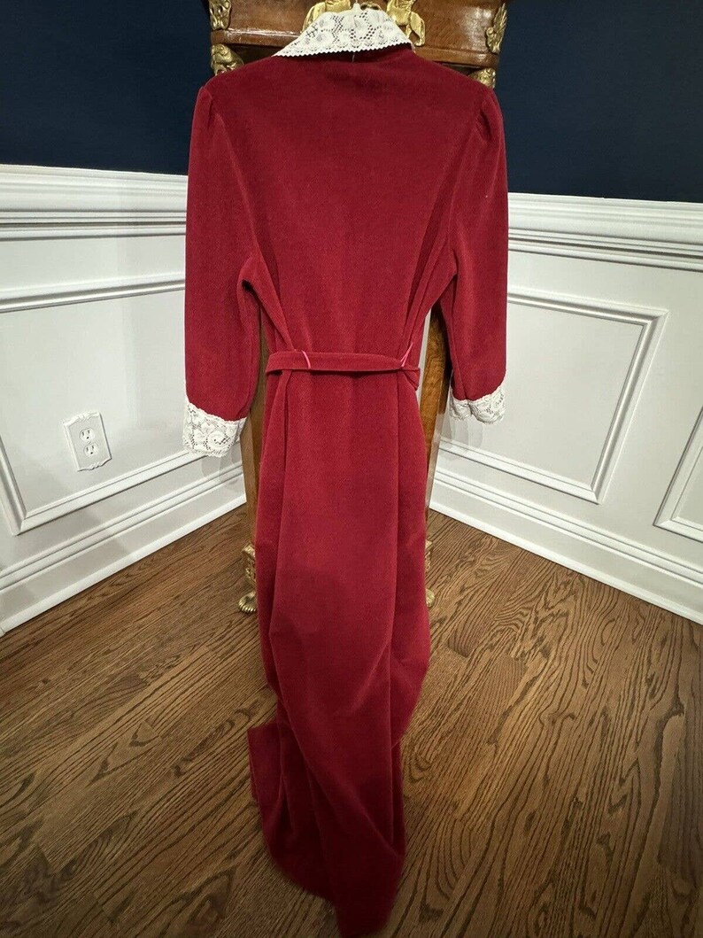 Vintage Vanity Fair Victorian Style Velour Robe Size M Red Granny ...