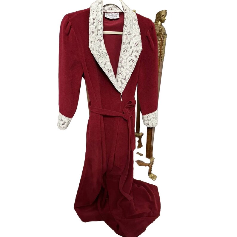 Vintage Vanity Fair Victorian Style Velour Robe Size M Red Granny ...