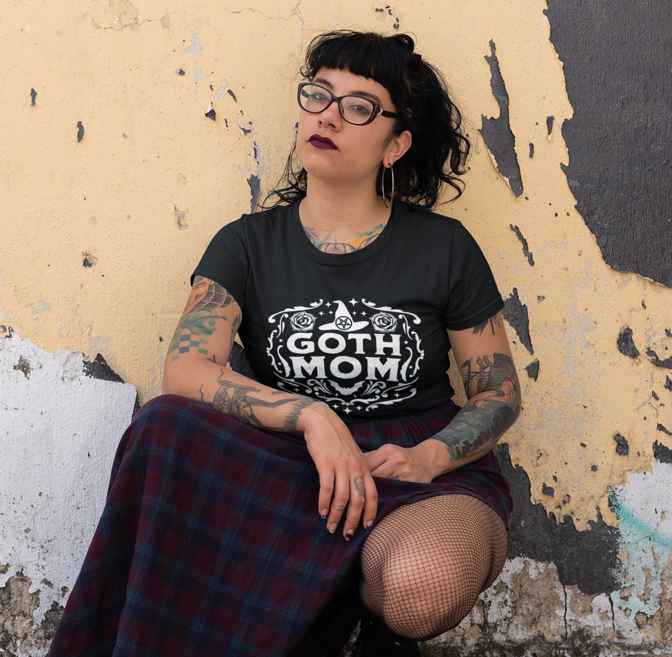 Goth Mom Shirt, Goth Mum T-shirt, Goth Mama Shirt, Gift for Goth Mom, Fun Gothic Tee for New Mom ...