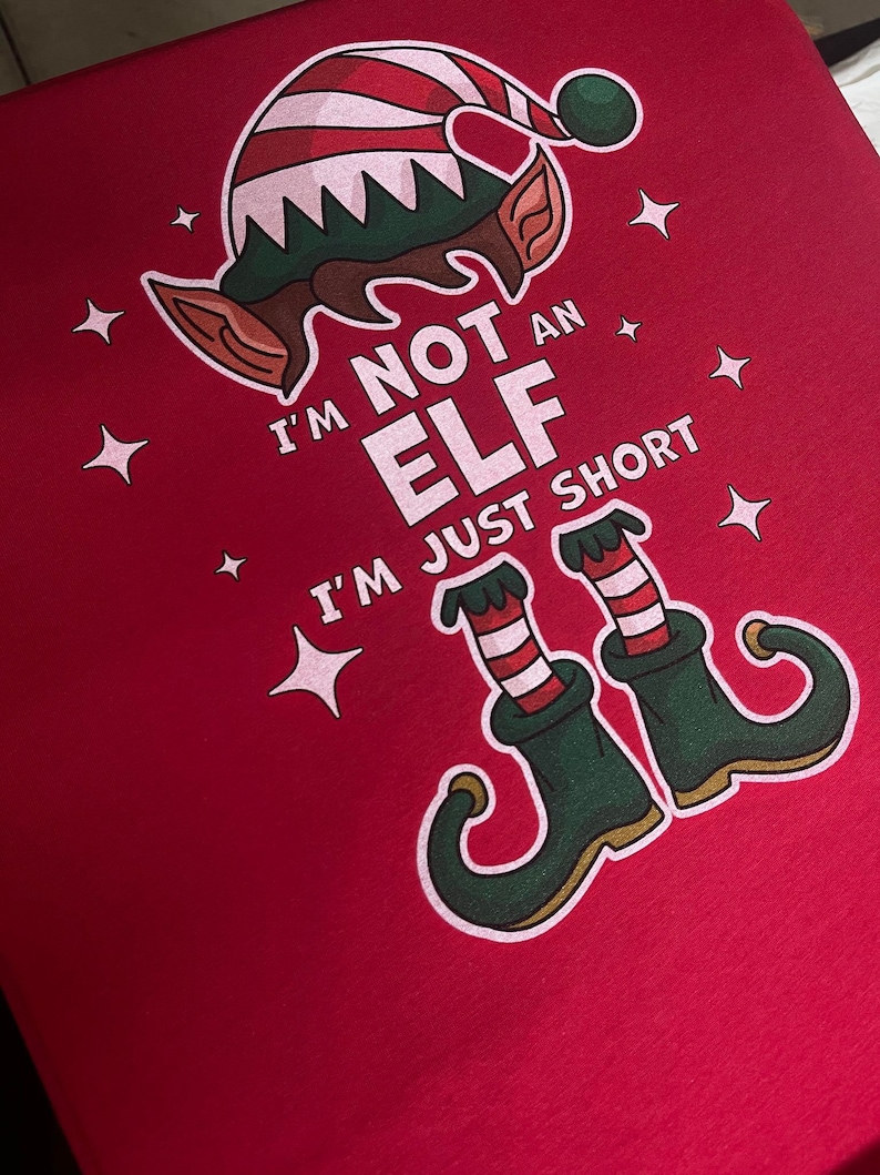 I'm Not an Elf I'm Just Short Elf Christmas Shirt - Etsy Canada