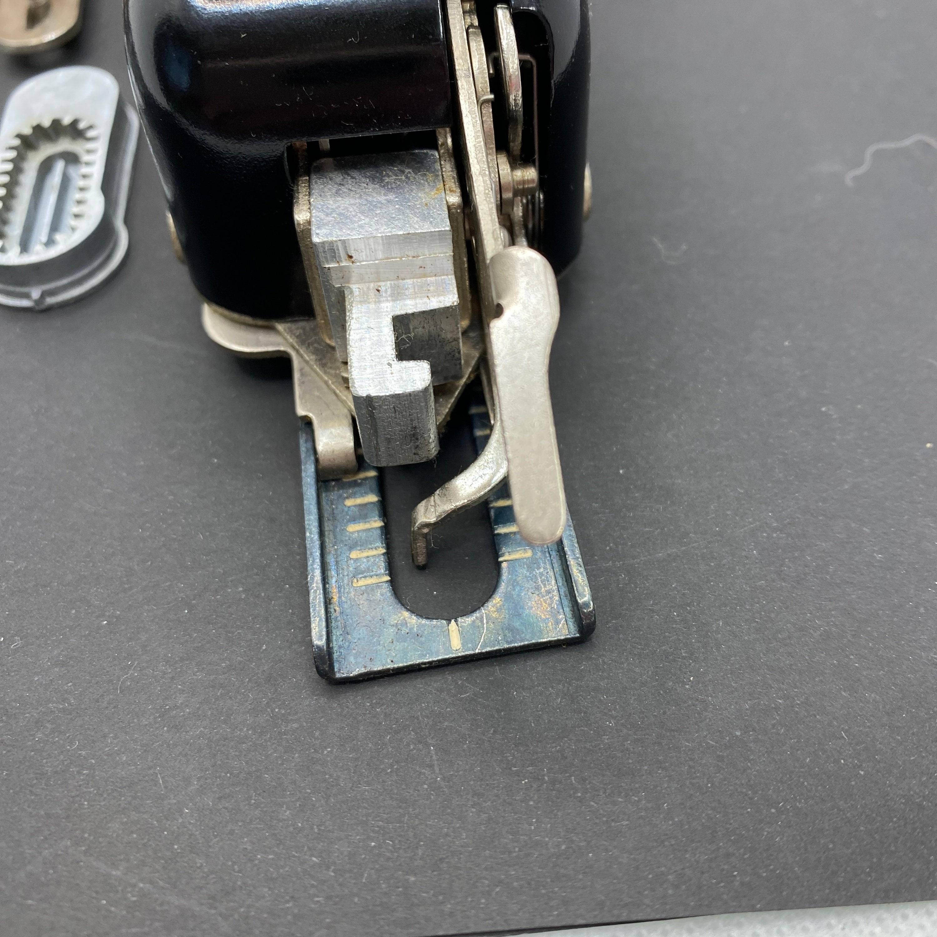 Vintage Greist Products Rotary Buttonholer / Vintage Sewing Machine ...