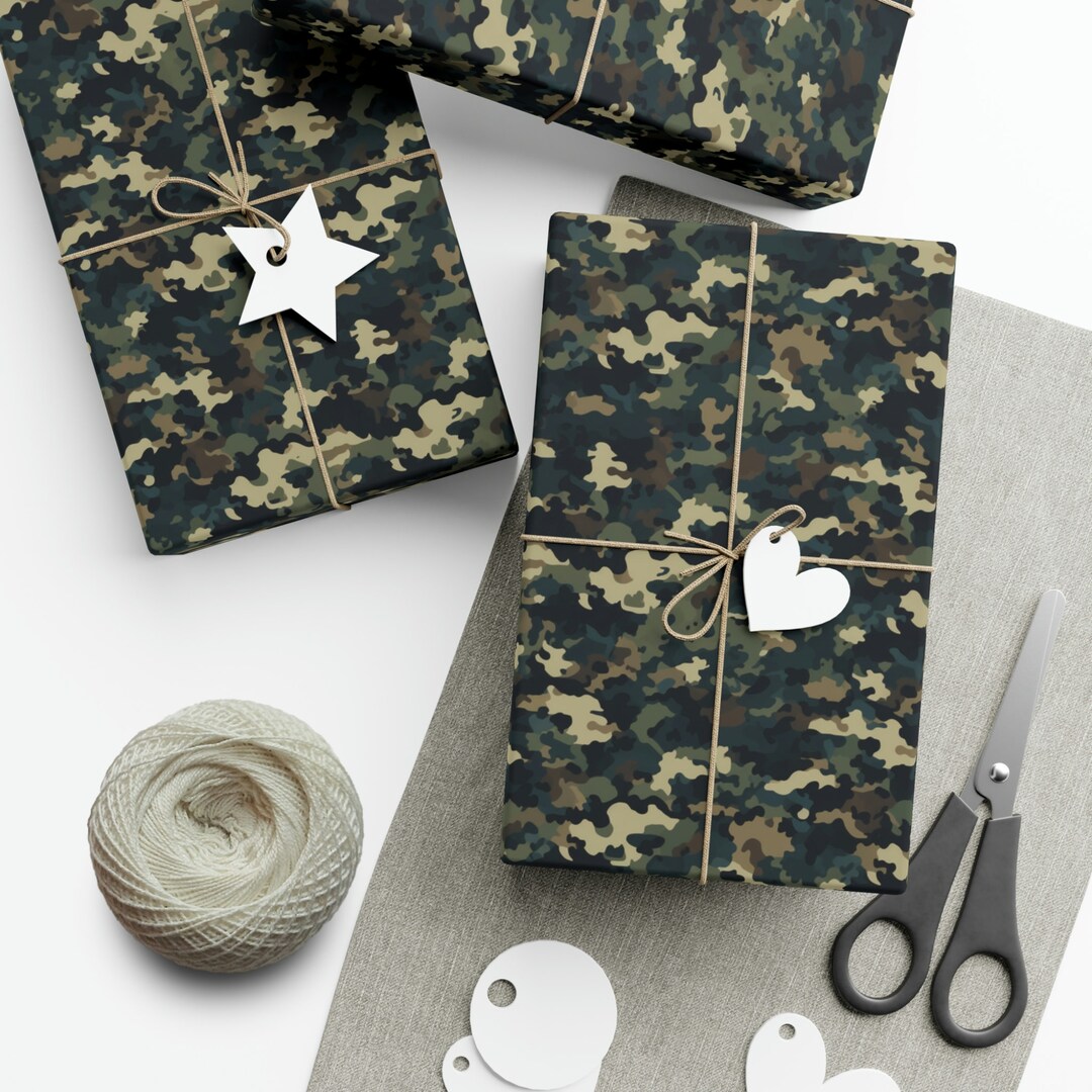 Army Camo: Premium Gift Wrap - Decorative Repeating Pattern, Matte ...