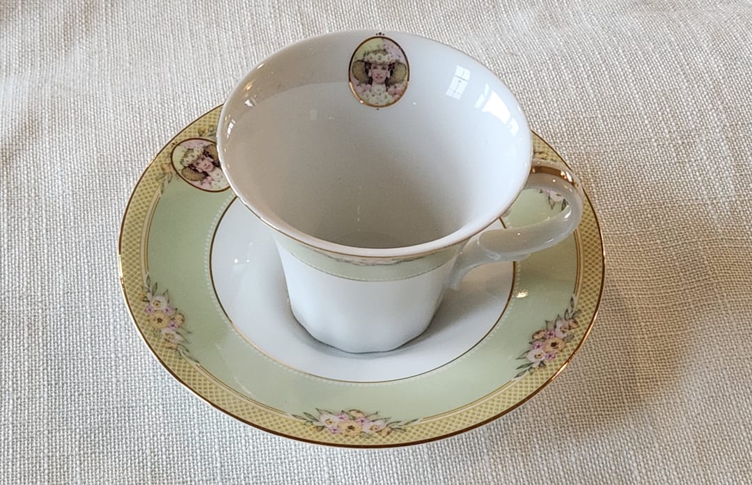 Teacup, 2008 Avon Mrs. P.F.E. Albee Avon Tea Cup Saucer Honor Society ...