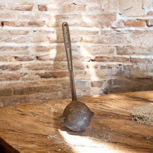 Antique Cast Iron Smelting Ladle, Farmhouse Kitchen Decor - Etsy