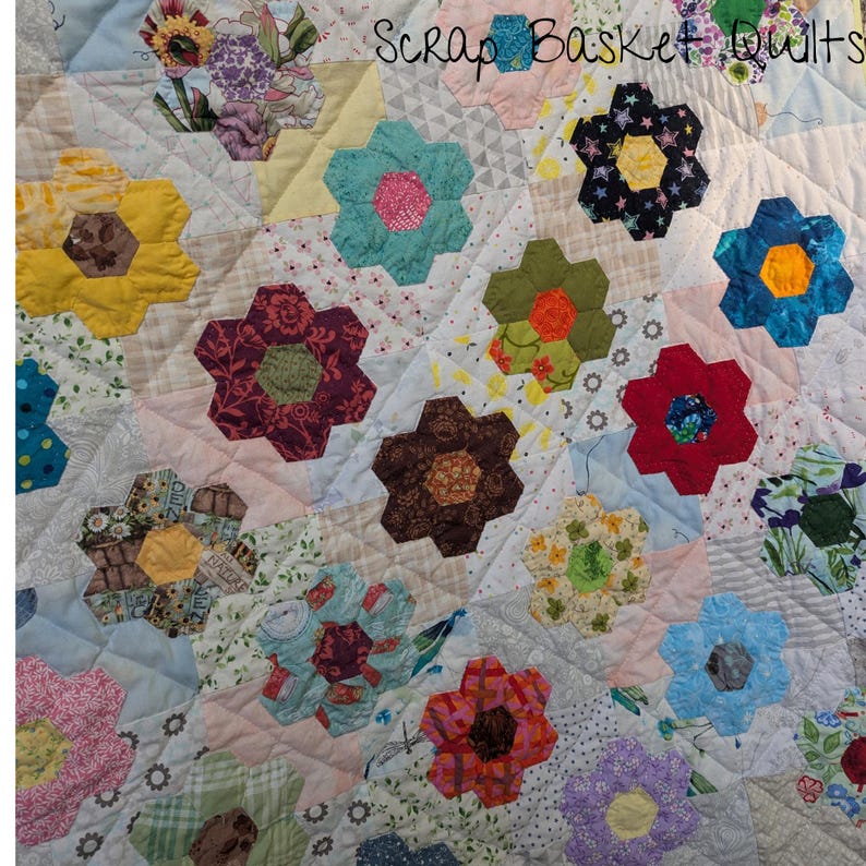 Trellised Flowers EPP Hexagon Quilt Pattern: Multiple Sizes - Etsy