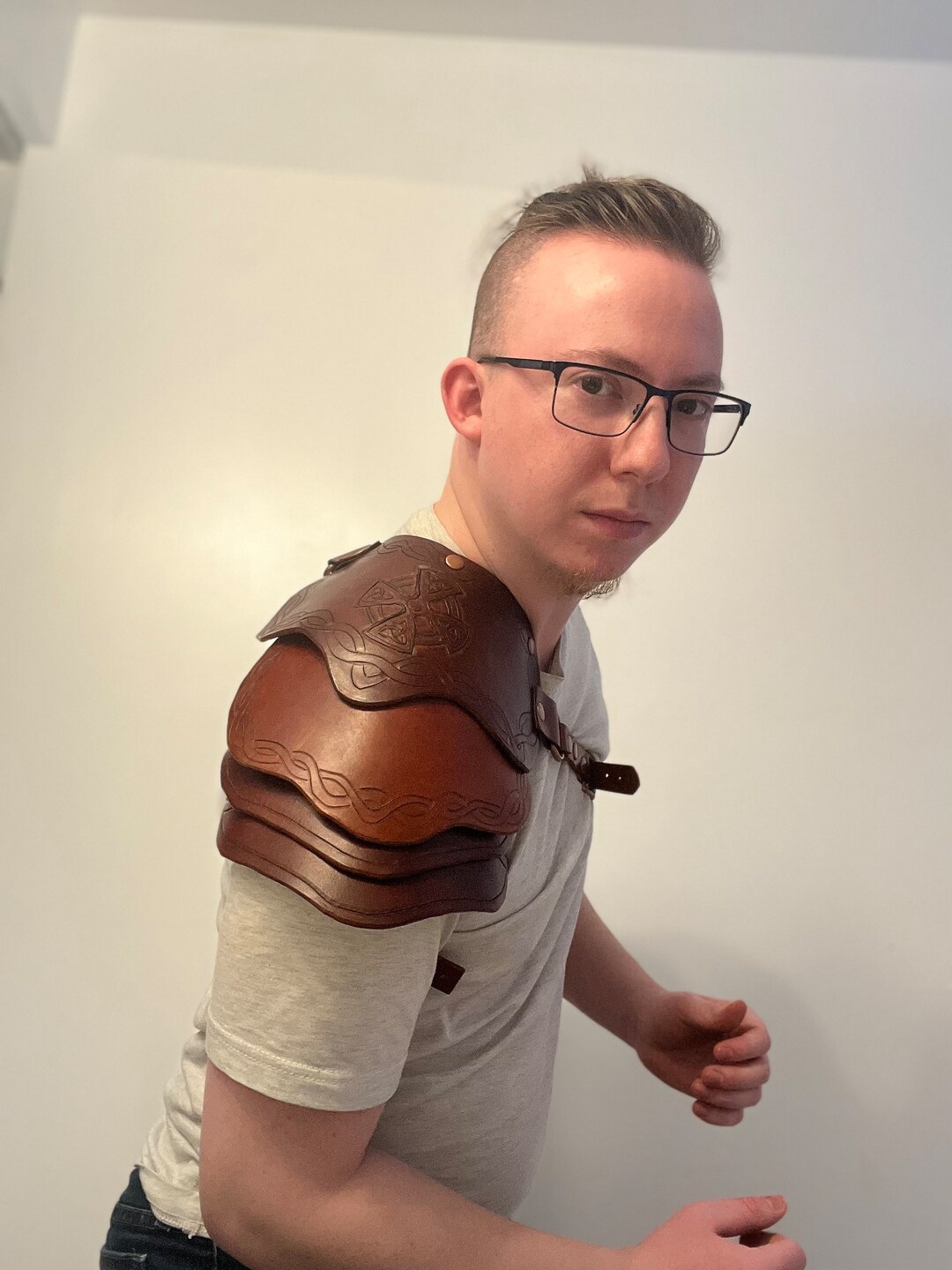 Celtic Leather Pauldron Shoulder Armor - Etsy