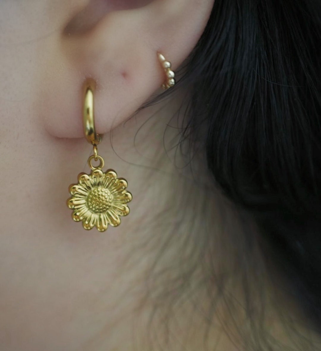 Dainty Daisy Hoop Earrings - Flower Daisy Hoop Earrings - Daisy Hoops ...