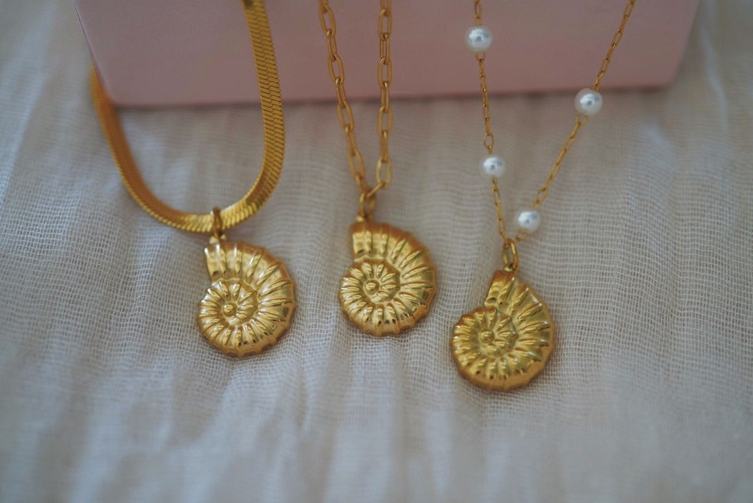 Nautilus Shell Pendant Necklace - Shell Necklace - Beach Jewelry - Boho ...