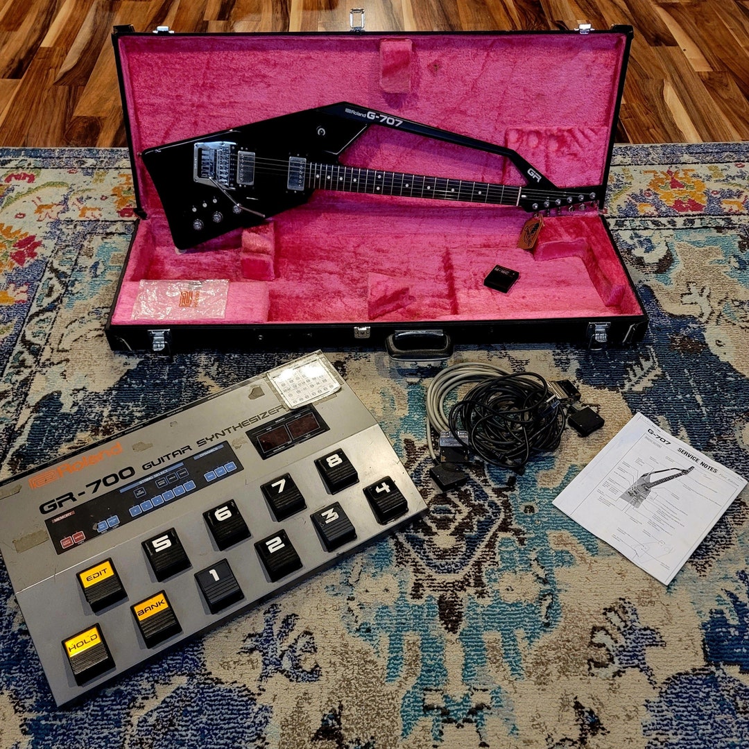 1984 Roland Synthesizer G-707 Guitar GR-700 Foot Controller Synth Black ...