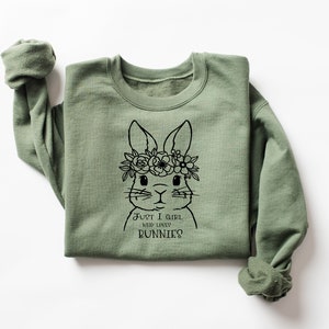 Just A Girl Who Loves Bunnies Sweatshirt,bunny Lover Sweat,rabbit Sweat ...