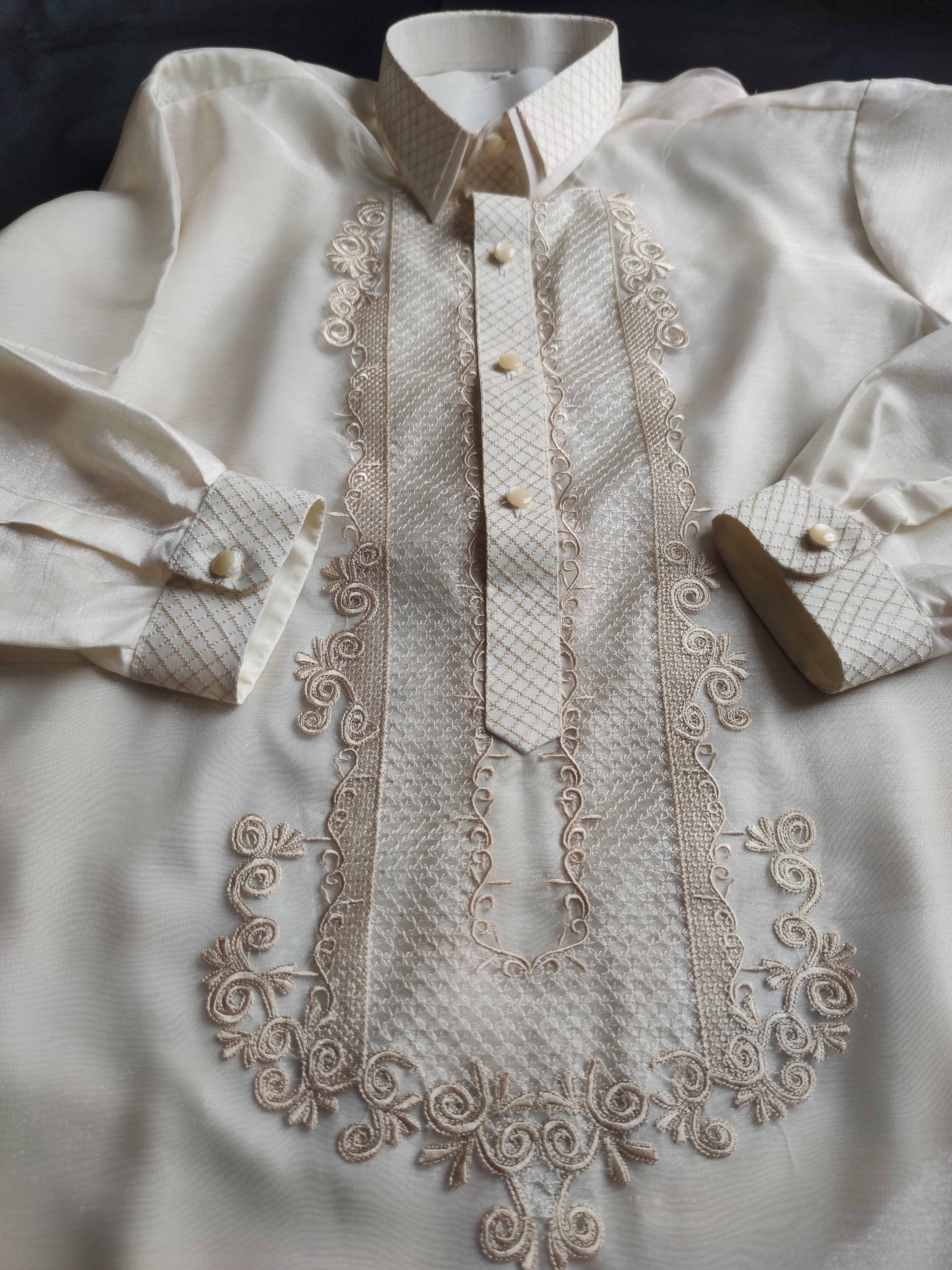 BARONG TAGALOG With Lining, Double Collar, Embroidery in Collar & Cuff ...