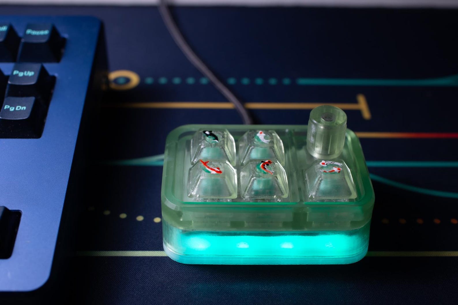 Koi Pond-themed Bento Mechanical Keyboard Macropad (5-keys, Rotary ...