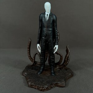 Slenderman Resin Figurine | Handcrafted Horror Collectible | 3D Printed ...