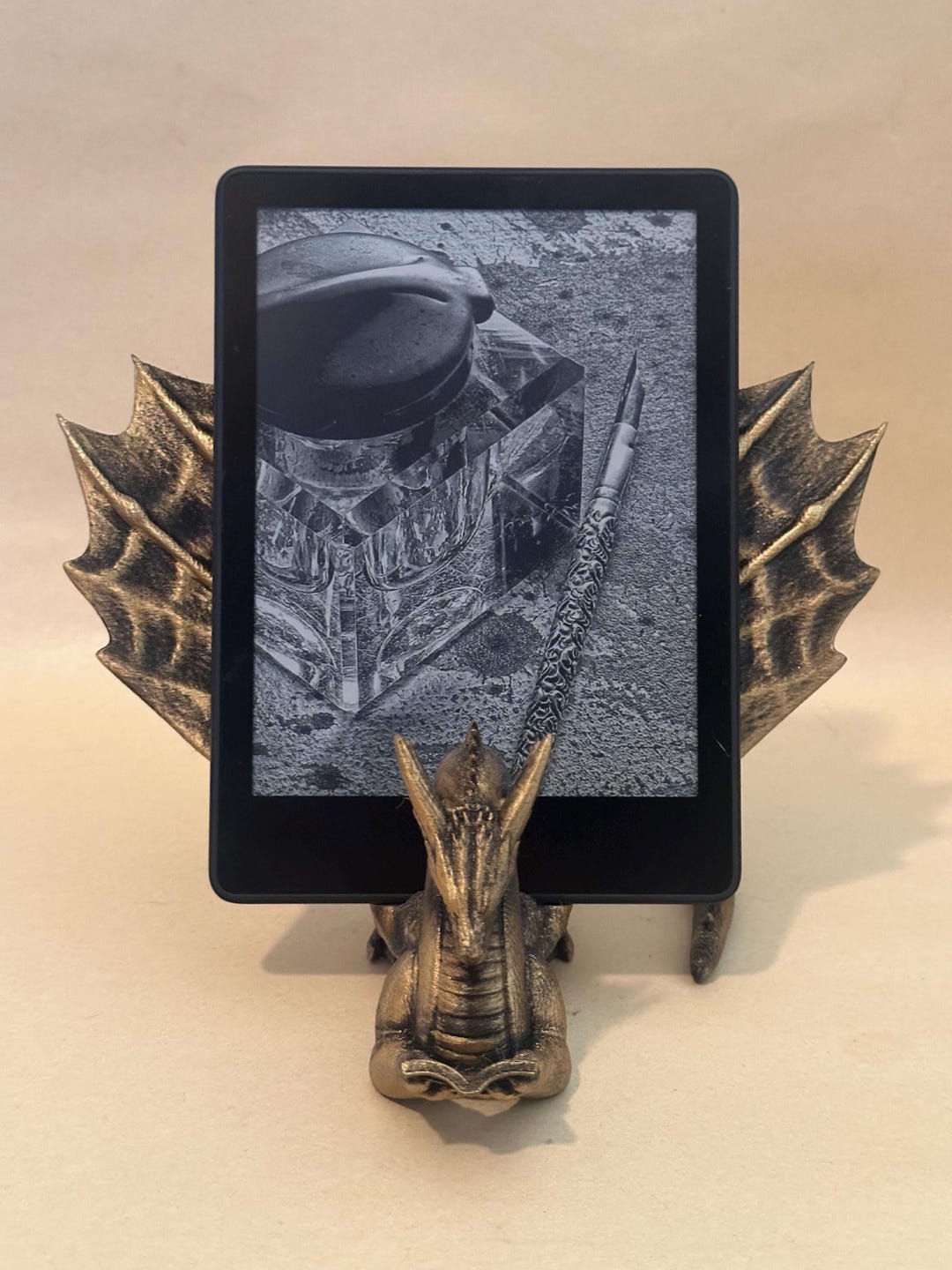 Book Wyrm 3D Dragon Kindle Stand Holder Display - Etsy